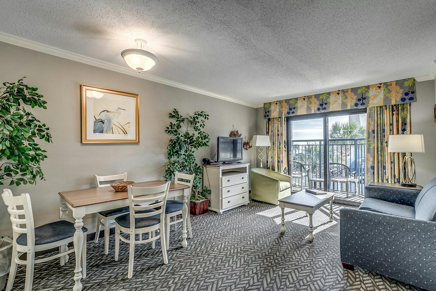 Ocean Reef Resort - 1 Bedroom Oceanfront Angle Condo